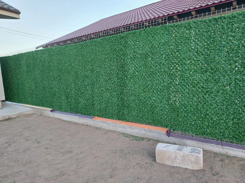 Gard Verde din sarma si iarba, Gard metalic cu iarba artificiala tip ...